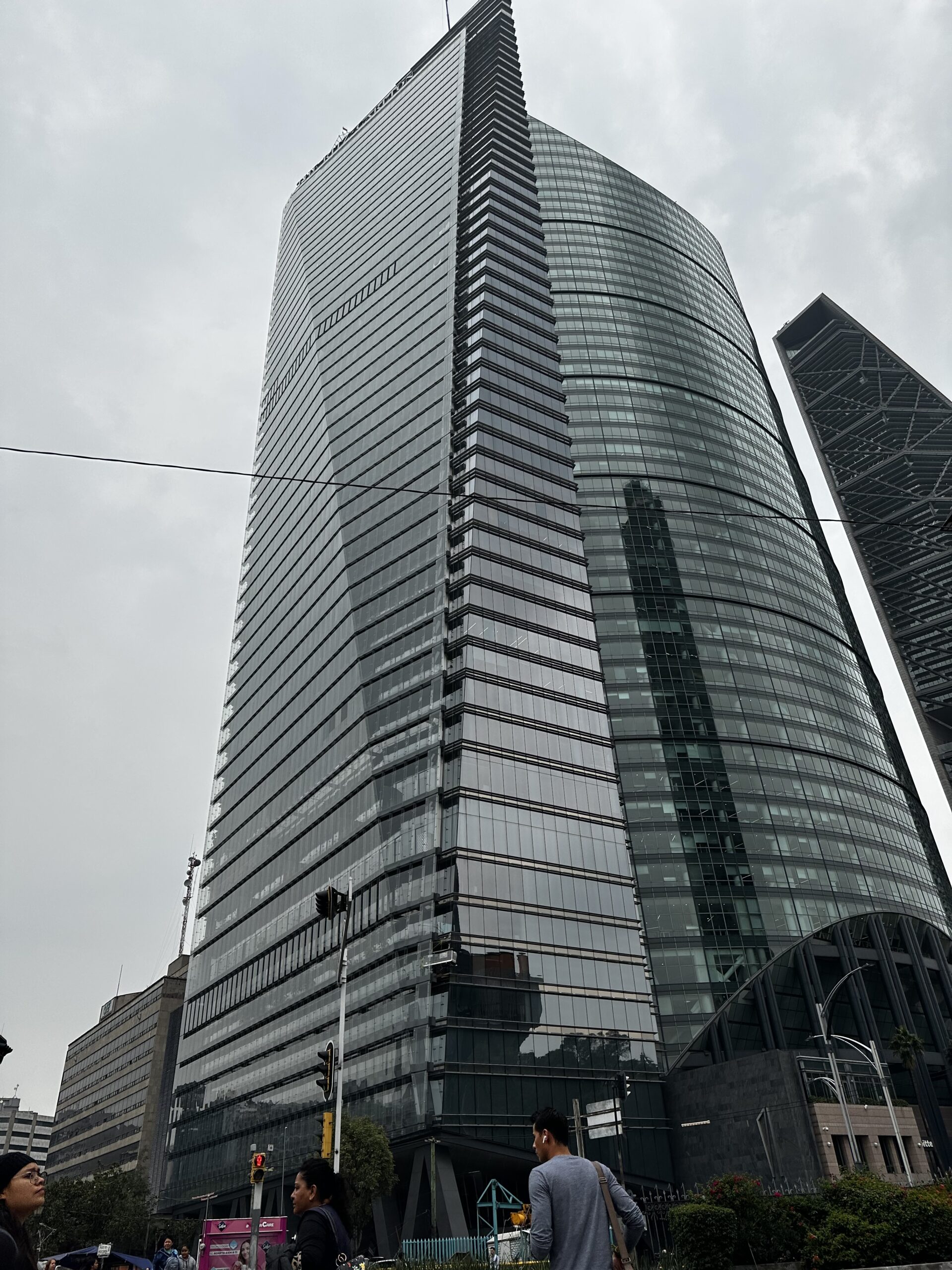 Chapultepec Uno – QMC Telecom